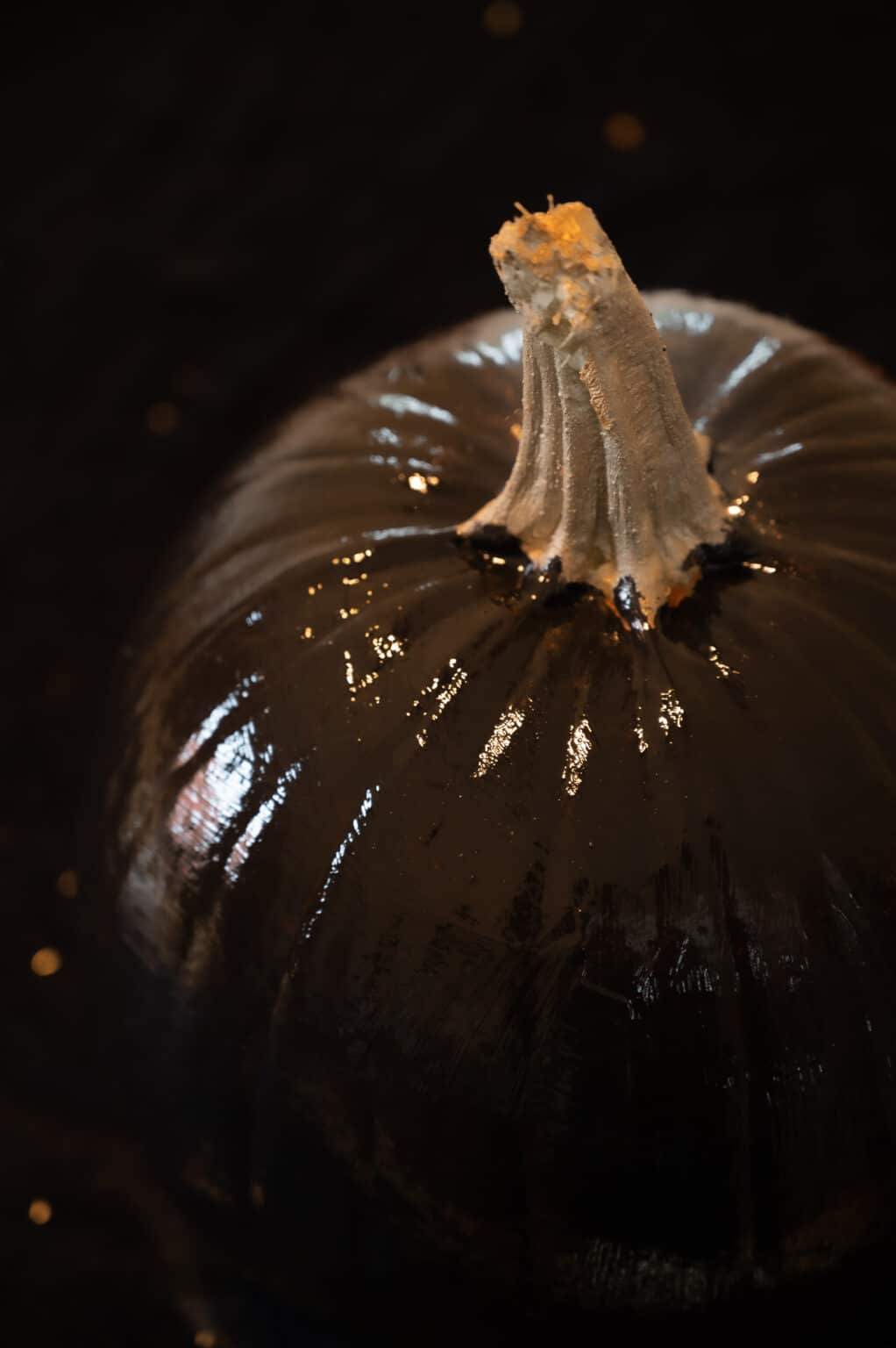 Black Pumpkin Display for Halloween - Easy, Quick, and Cheap!