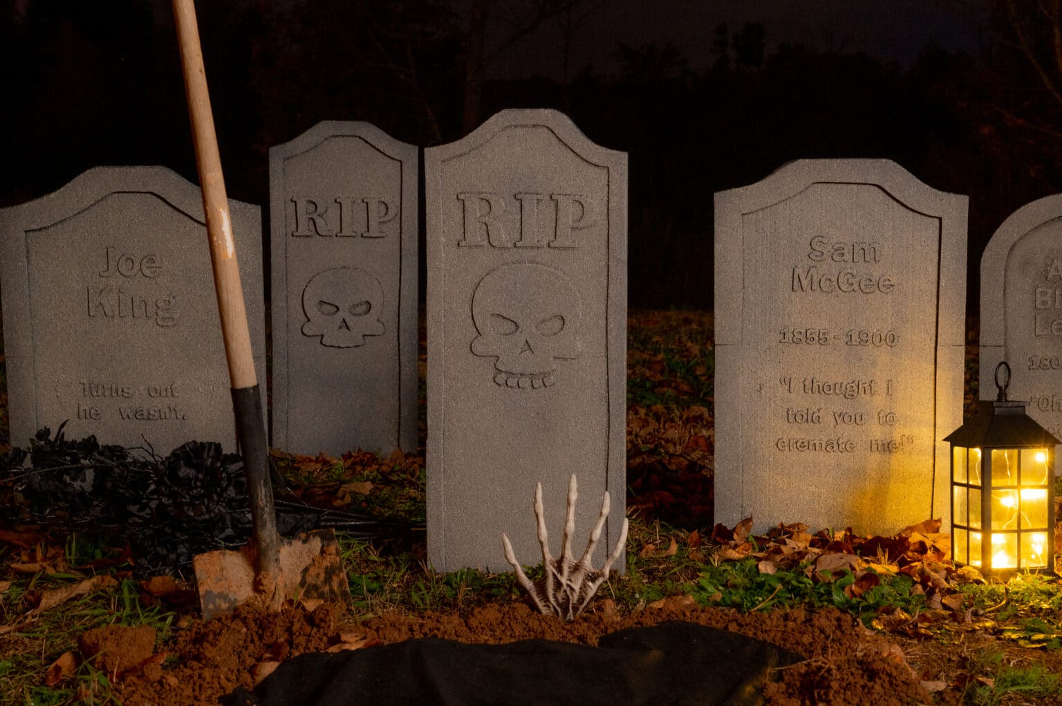 Halloween Tombstones: Easy DIY Decorations