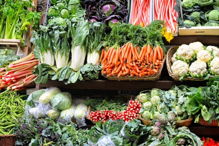 10 Most Profitable Crops for Farmers' Markets (& Smart Selling Tips)